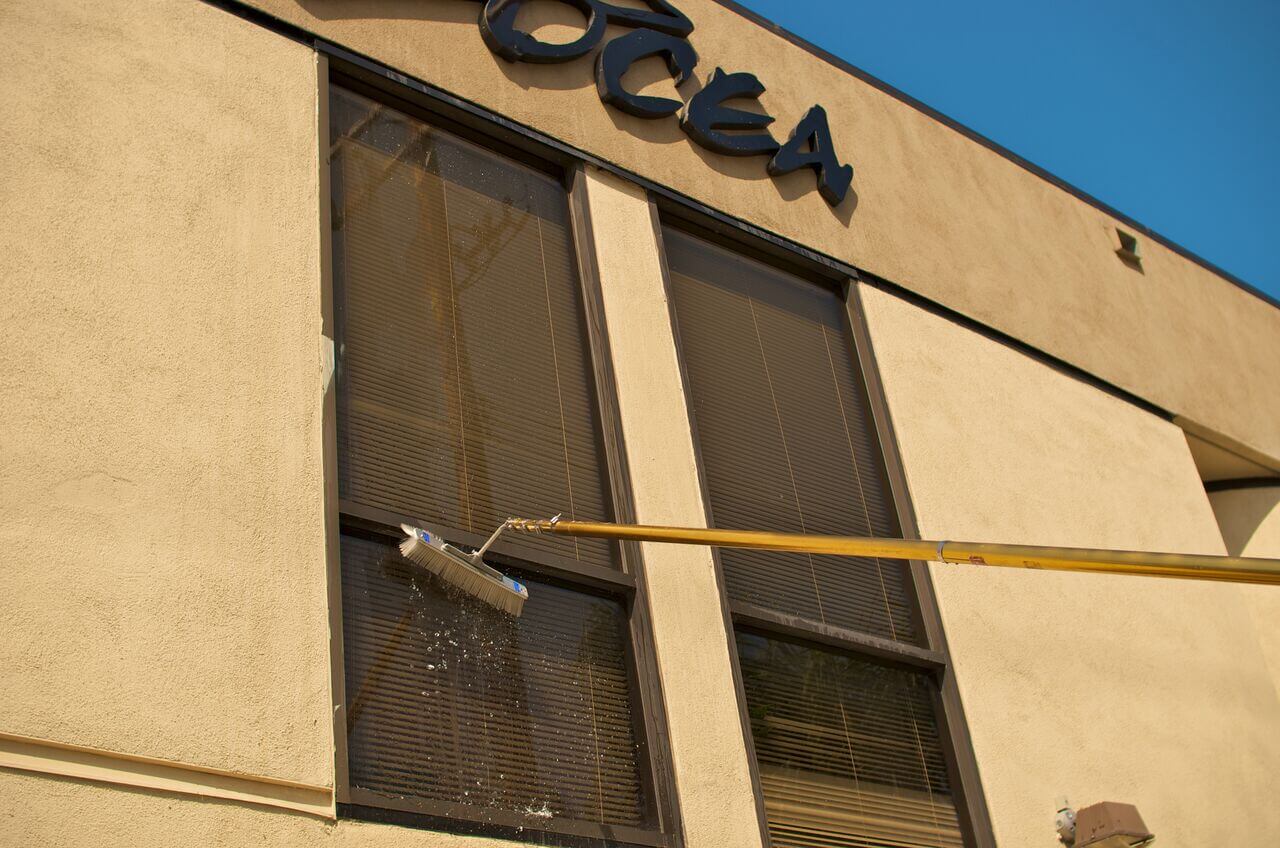 Home - Advanced Windows Cleaning